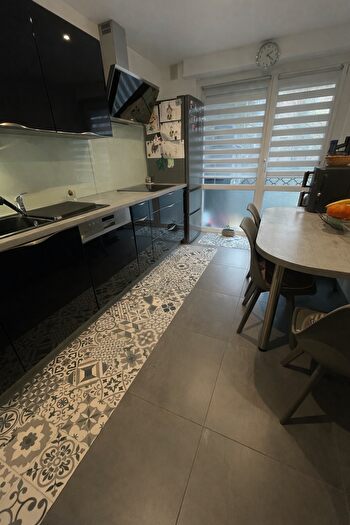 Appartement à vendre - Illzach, Vosges, Stade - 4 pièces - 2 chambres