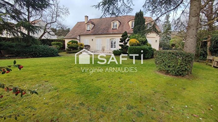Maison 6 pièces à Saint-Prix, à vendre