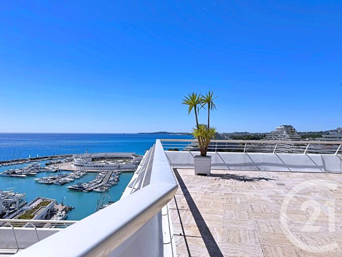 Villeneuve-Loubet, Plage : Appartement 4 pièces à vendre