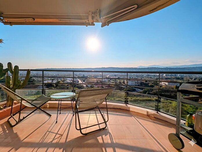 Appartement à vendre - Nice, Corniche Fleurie - 3 pièces - 2 chambres