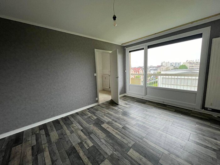 Appartement à louer - Chemin Vert-Europe, Reims - 2 pièces - 1 chambre