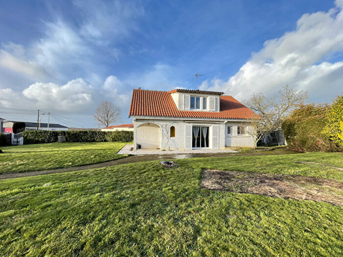 Maison à vendre - Bourgneuf-en-Mauges - 6 pièces - 4 chambres