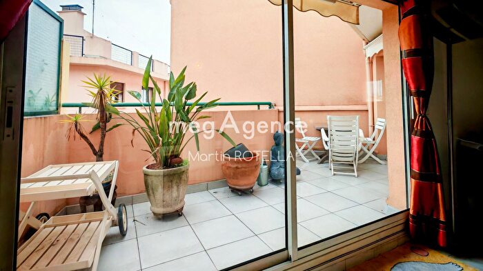 Appartement à vendre - Saint-Raphaël, Veyssières - 4 pièces - 3 chambres