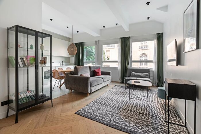 Appartement à vendre - Paris e , Auteuil-Nord, Jasmin, Mirabeau - 3 pièces - 2 chambres