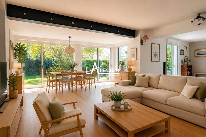 Saint-Herblain, Nord : Maison 9 pièces à vendre