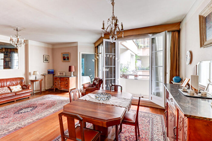 Appartement à vendre - Issy-les-Moulineaux, Centre-ville, Corentin Celton, Les Varennes - 5 pièces - 3 chambres