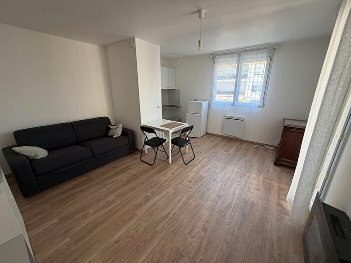 Alfortville, Mairie, Gare : Appartement 1 pièce à louer