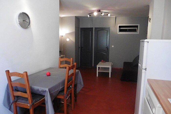 Appartement à louer - Mirabeau - 2 pièces - 1 chambre