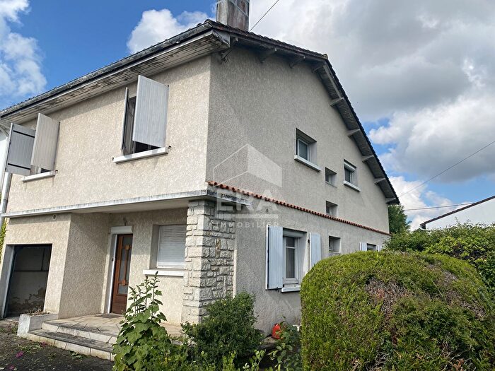 Maison 4 pièces à vendre - Saintes, Centre-ville