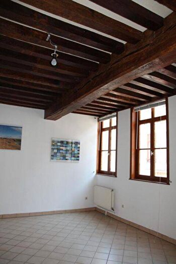 Appartement 4 pièces à Jardins des Grottes, Cambrai, à louer