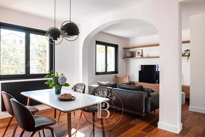 Appartement à vendre - Saint-Jean-de-Luz, Centre-ville - 3 pièces - 2 chambres