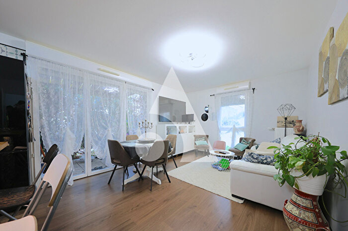 Appartement à vendre - Corbeil-Essonnes, Tarterêts - 3 pièces - 2 chambres