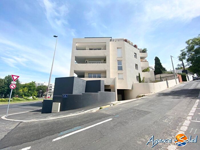 Appartement à louer - Croix de Poumeyrac, Béziers - 3 pièces - 2 chambres