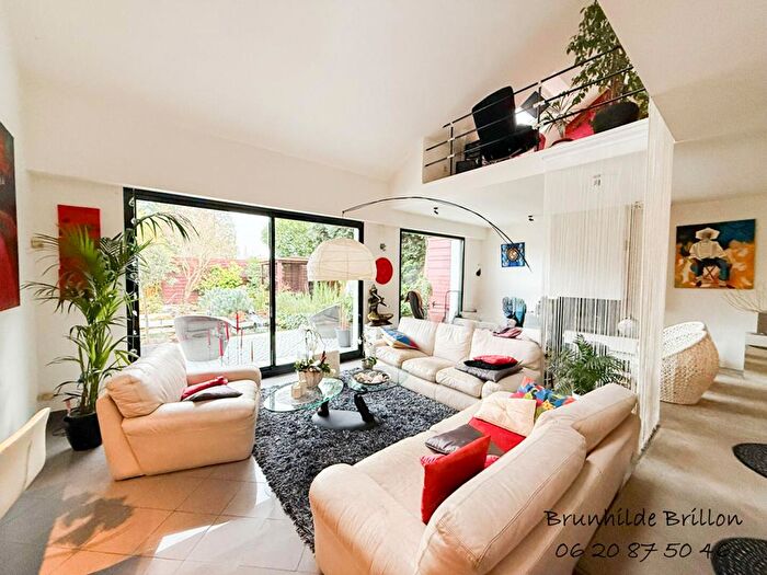 Maison à vendre - Lens, Est - 10 pièces - 5 chambres