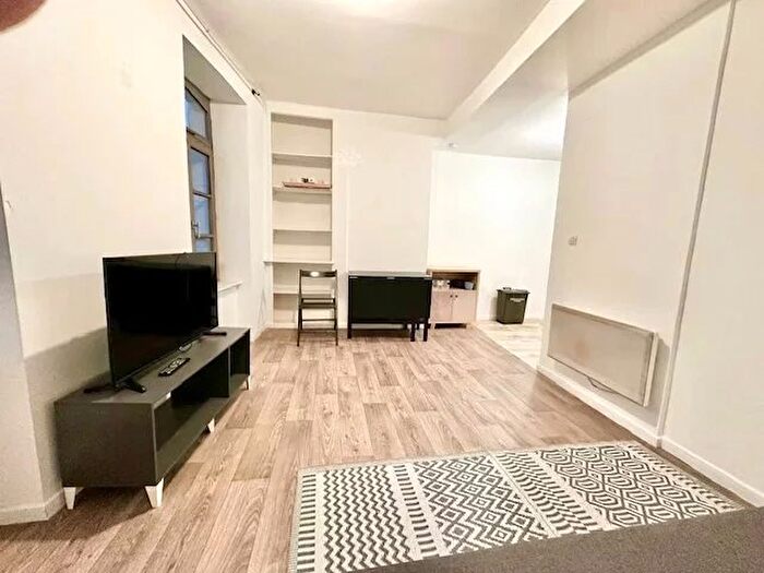 Appartement à louer - Boulogne-sur-Mer, Basse-ville - 2 pièces - 1 chambre