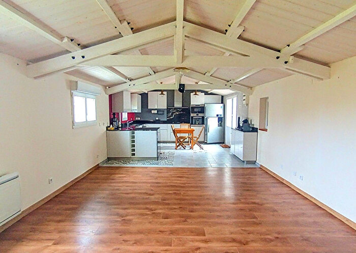 Maison à vendre - Saint-Pierre-dOléron - 8 pièces - 5 chambres