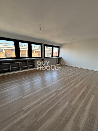 Appartement 4 pièces à Noisy-le-Sec, Centre-ville, Gare, à louer