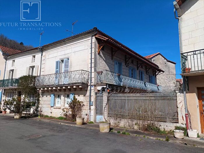 Maison à vendre - Brantôme - 5 pièces - 4 chambres