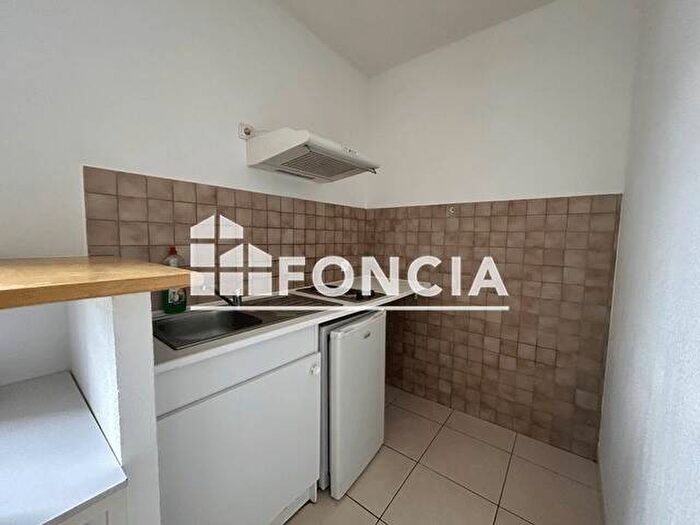 Appartement à louer - Centre Ville, Carmaux - 1 pièce