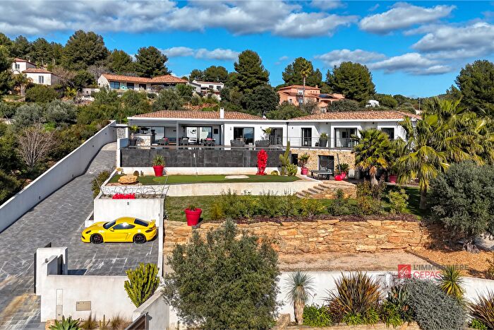 Maison à vendre - La Cadière-dAzur - 9 pièces - 7 chambres