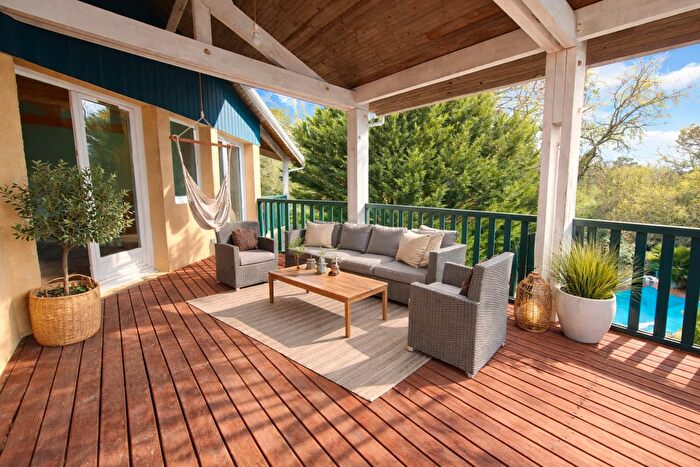 Maison à vendre - Bourgnac - 7 pièces - 5 chambres