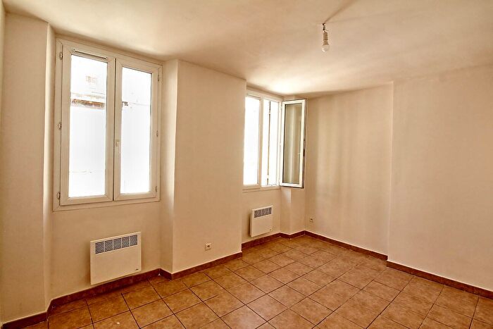 Appartement à louer - Notre Dame du Mont, Marseille ème arrondissement - 1 pièce