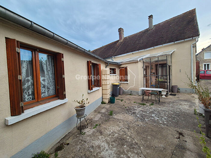 Maison 4 pièces à Villeneuve-les-Sablons, à vendre