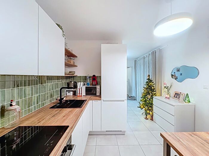 Appartement à louer - Yutz, Actypole, Val Joyeux - 2 pièces - 1 chambre