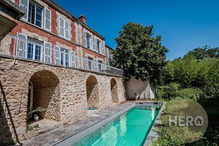 Maison à vendre - Neauphle-le-Château - 17 pièces - 12 chambres