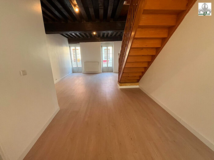 Appartement à louer - Seurre - 4 pièces - 3 chambres