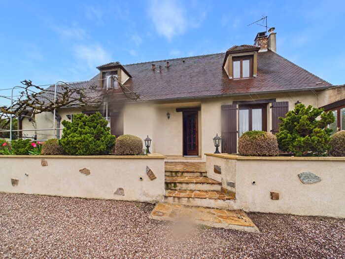 Maison à vendre - Briarres-sur-Essonne - 10 pièces - 7 chambres