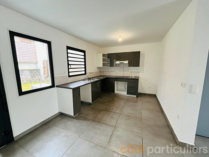 Maison à louer - Saint-Pierre, Grand Bois - 4 pièces - 3 chambres