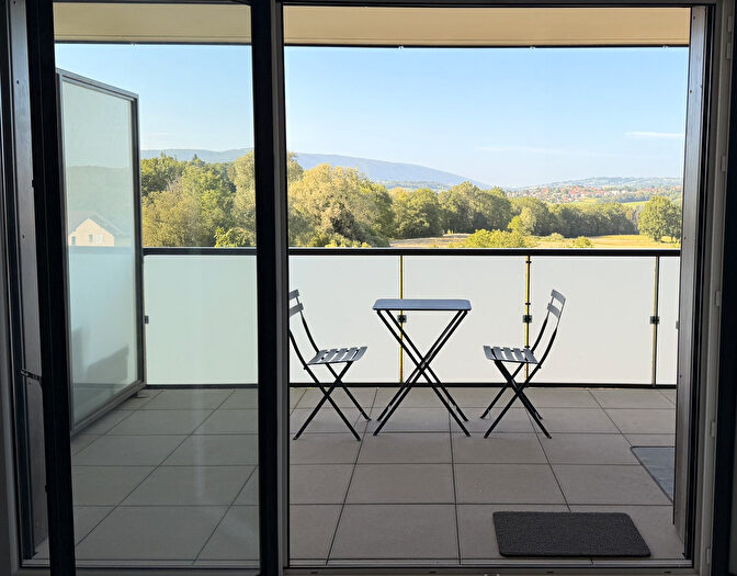 Appartement 3 pièces à Cuvat, à vendre