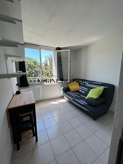 Appartement 1 pièce à louer à Aix-en-Provence, Pont de lArc
