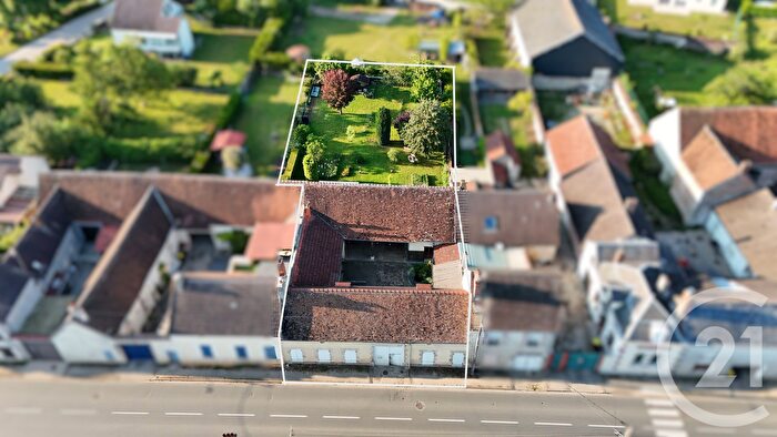 Maison 7 pièces à Boynes, à vendre