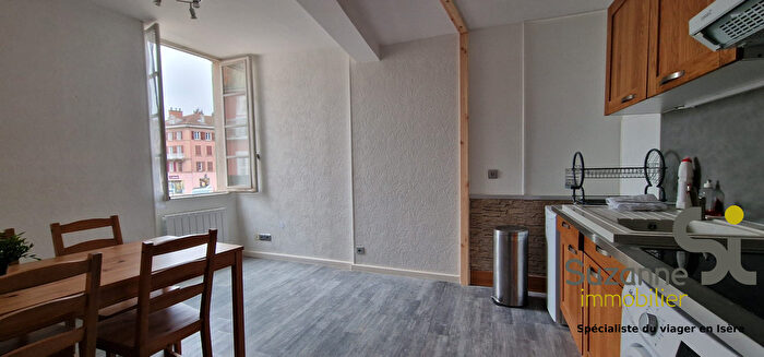 Appartement 2 pièces à louer - Voiron, Centre-ville, Gare