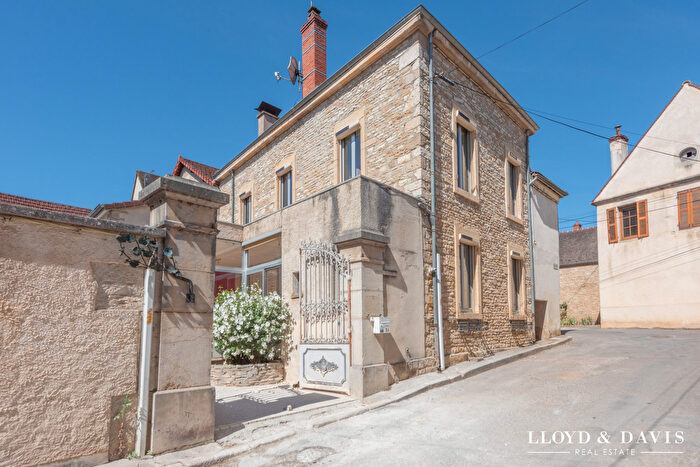 Maison 6 pièces à Volnay, à vendre