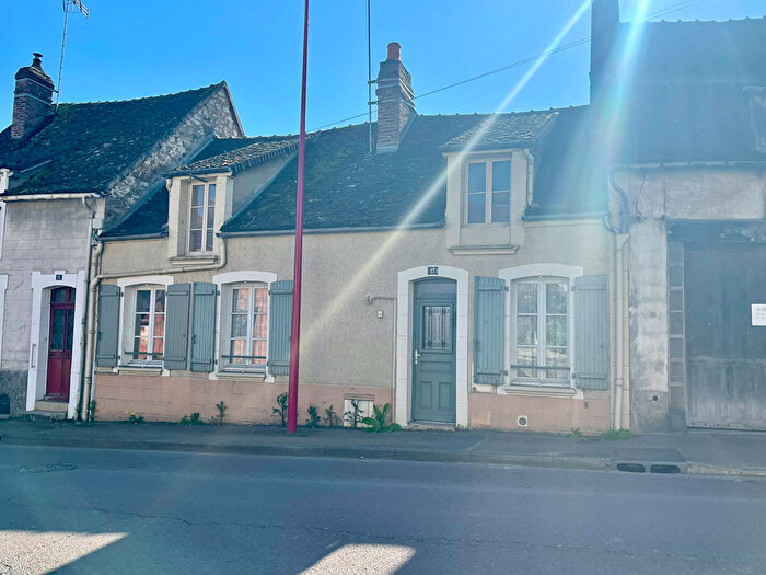 Maison 4 pièces à Saint-Florentin, à vendre