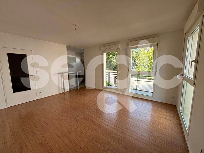 Appartement à louer - Bois dAmour-Porte de Paris-Courlancy, Reims - 1 pièce