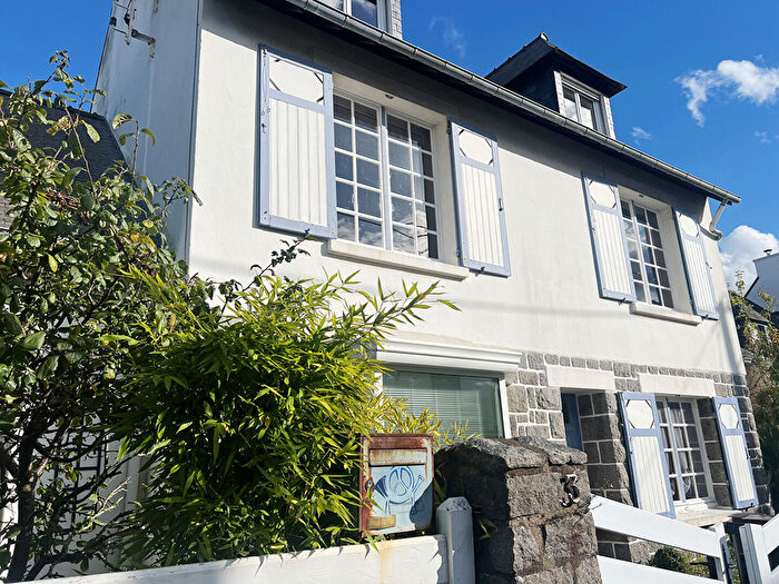 Maison à vendre - Saint-Brieuc, Ville Bougault, Beauvallon - 7 pièces - 4 chambres