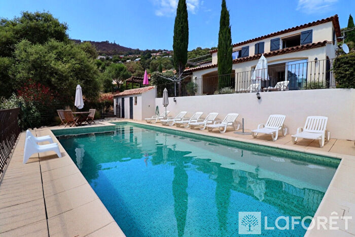 Maison 11 pièces à vendre - La Londe-les-Maures, Valcros, Alicastre, Haut Pansard, Bas Pansard, Le Pin