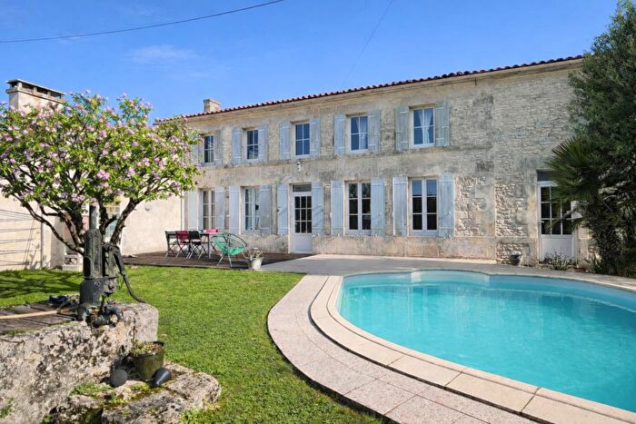 Maison à vendre - Le Chay - 5 pièces - 4 chambres