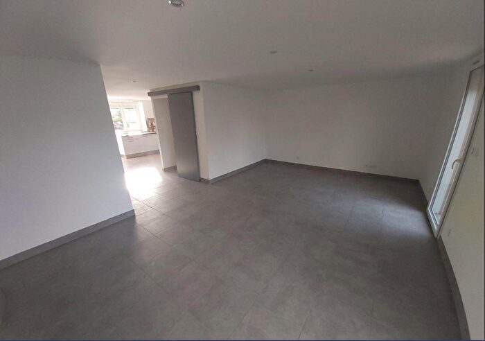 Cheyssieu : Maison 4 pièces à louer