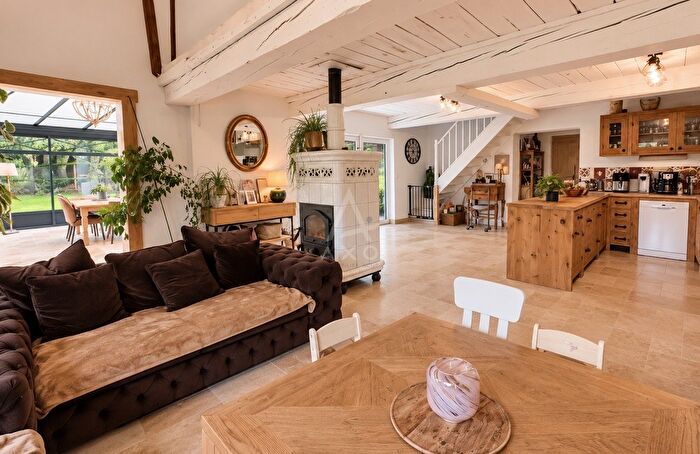 Maison 7 pièces à Cerqueux, à vendre