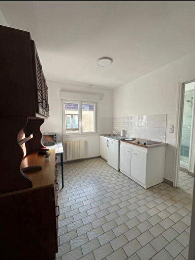 Appartement à louer - Compiègne, Royallieu, Village - 1 pièce - 1 chambre
