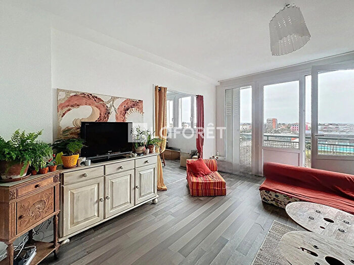 Appartement à vendre - Montauban, Sapiac - 4 pièces - 2 chambres