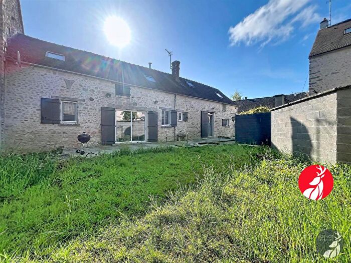 Maison 5 pièces à vendre à Tousson