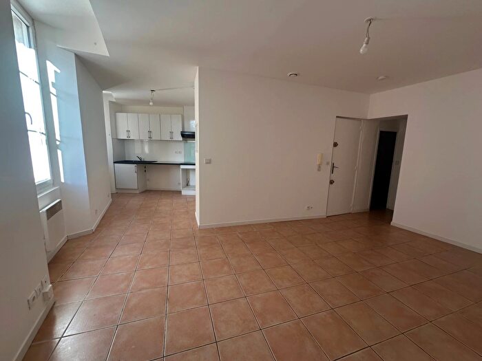 Appartement à louer - Saint-Zacharie - 2 pièces - 1 chambre