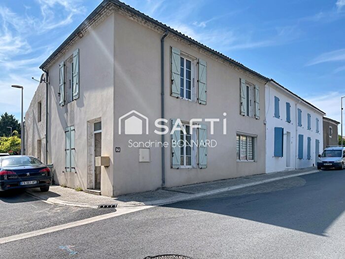 Maison 3 pièces à Arces, à vendre