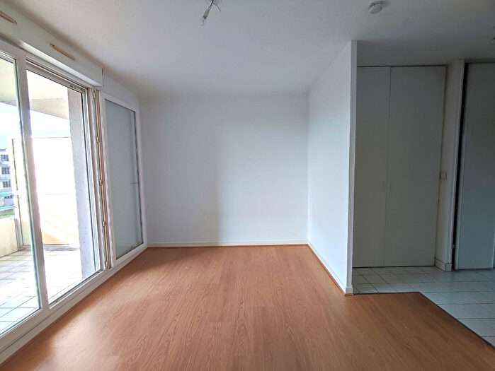 Appartement à louer - Clermont-Ferrand, Herbet, Brezet, Saint-Jean - 1 pièce